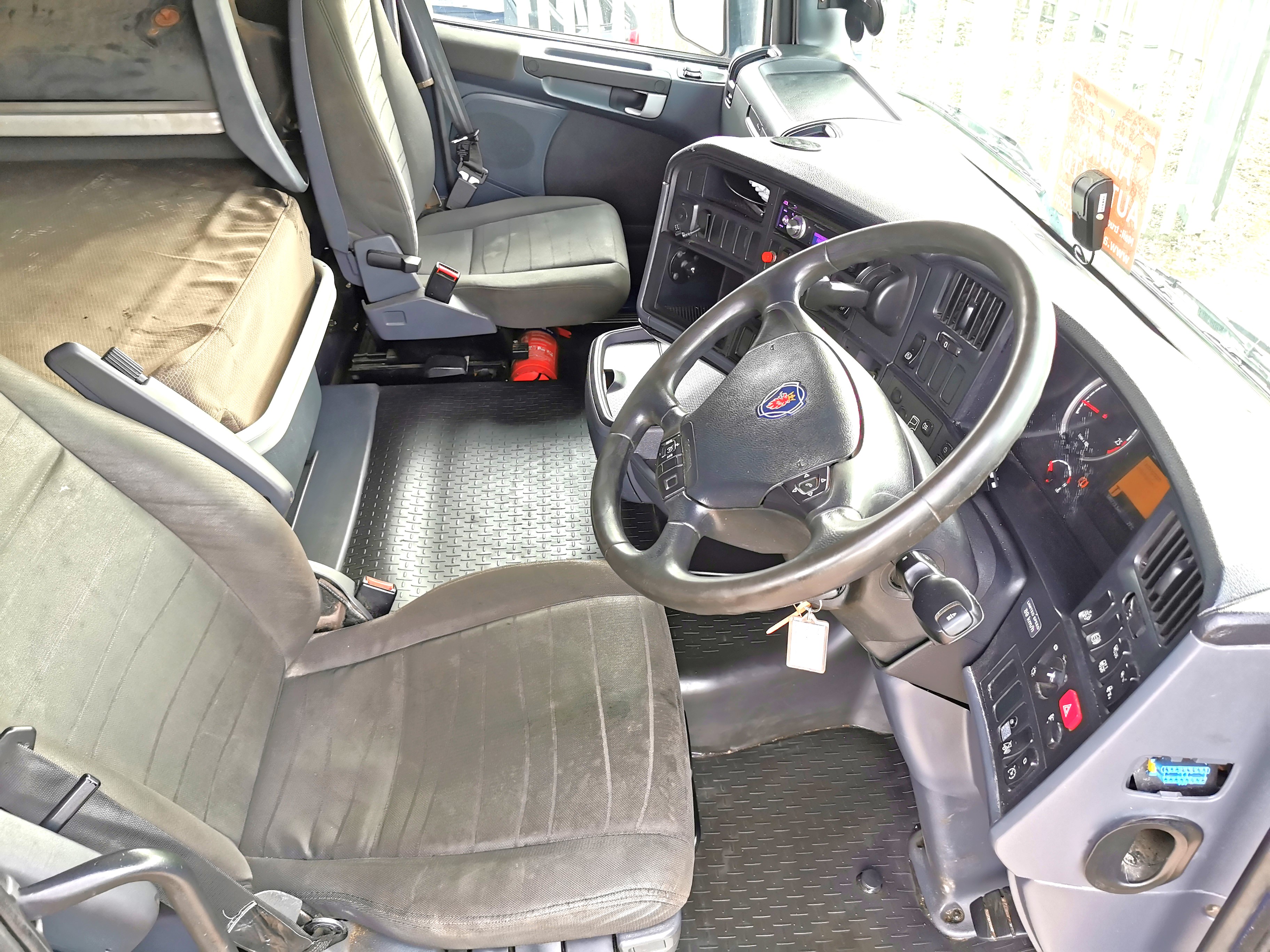 2015 (15) SCANIA R450